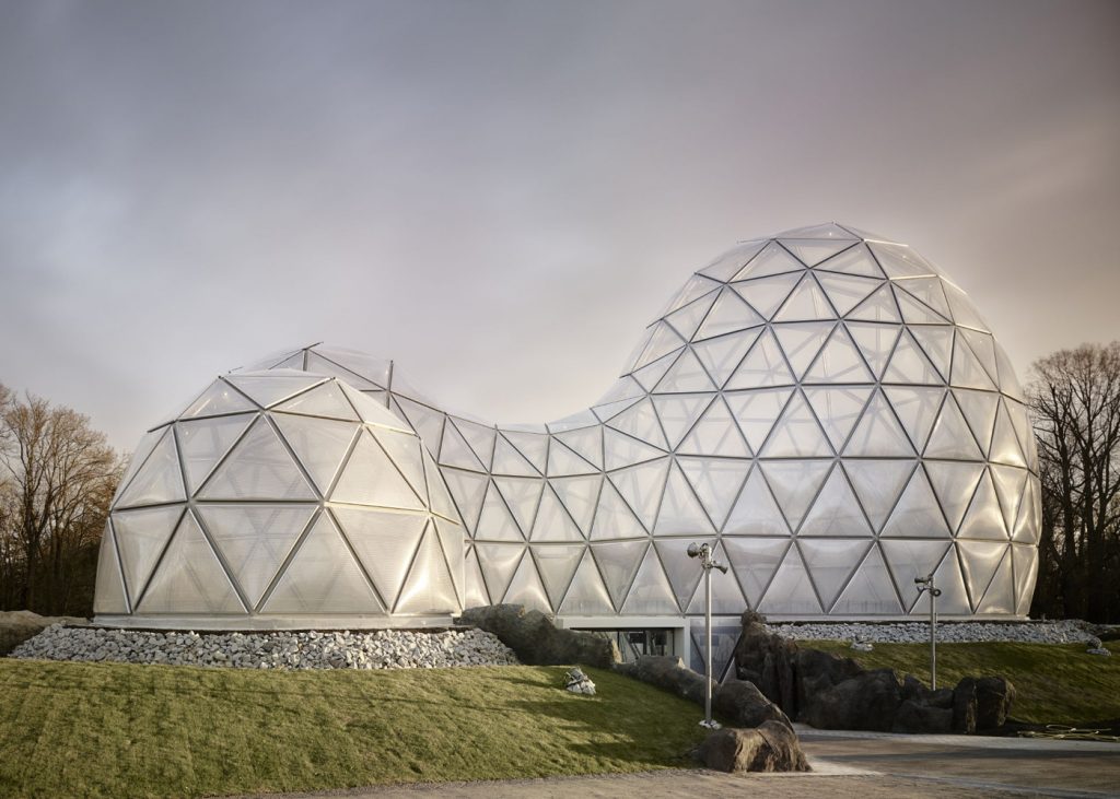 Empfangsgebäude „Mitoseum“ im Saurierpark, Kleinwelka – rimpf