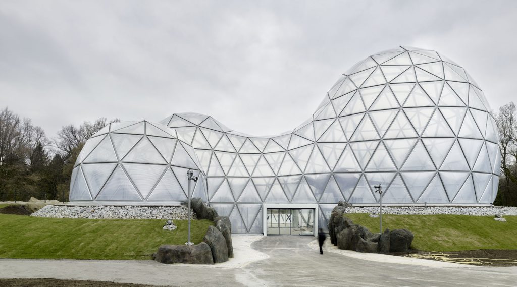 Empfangsgebäude „Mitoseum“ im Saurierpark, Kleinwelka – rimpf